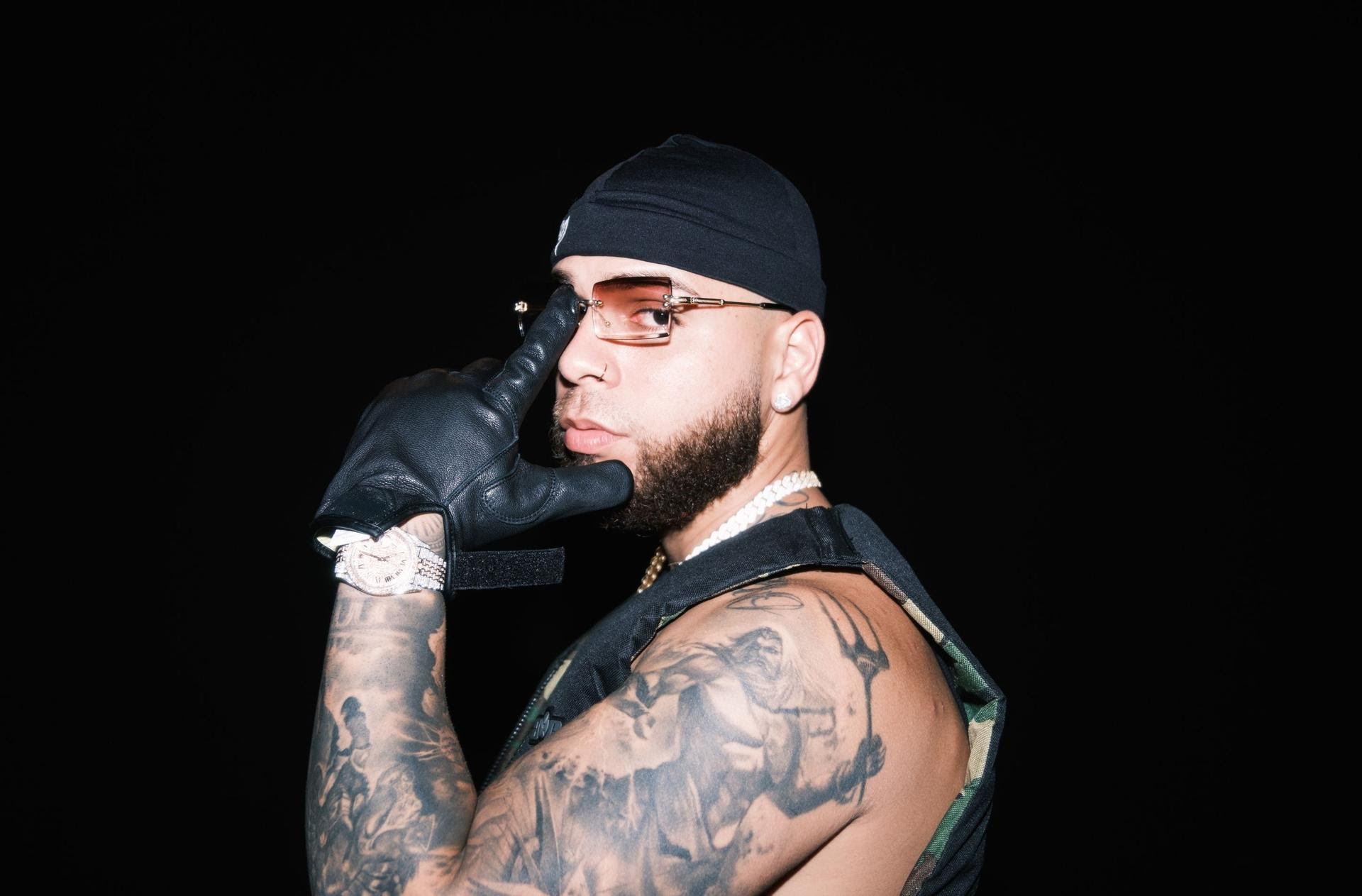 Kevvo estrena su estrena su explosivo segundo álbum "Bélico" - Demiles